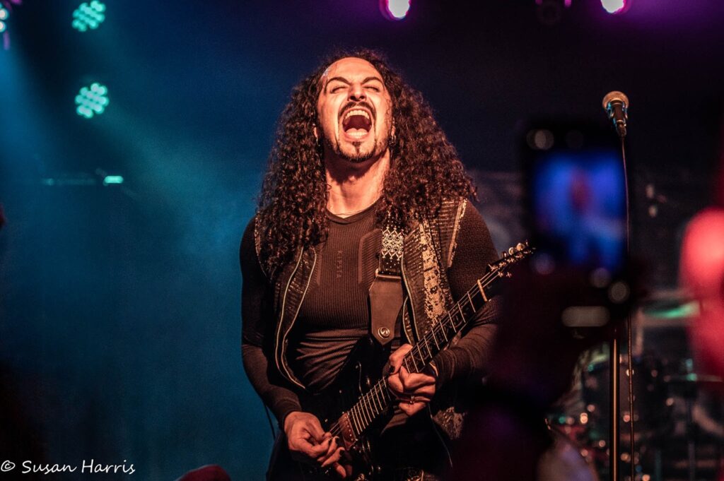 Sami Chohfi estreia no Rio de Janeiro com a “Weird is the Way Tour ...